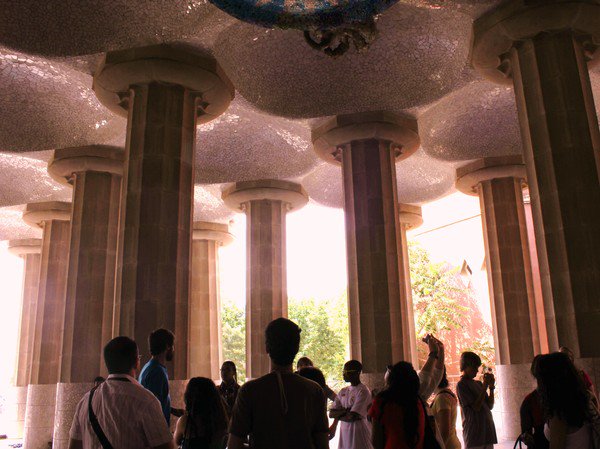 The Hall of the Hundred Columns